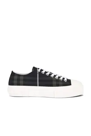 Burberry Ankle Sneakers For Men
