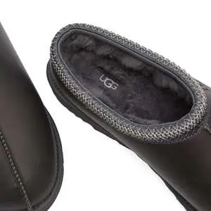 UGG Tasman Era Slippers - Obsidian/chestnut