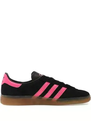 Casual adidas Low Top Sneakers