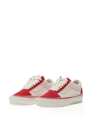 VANS Old Skool Low-top Sneakers - Pink