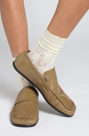 STEMS Peony Lace Crew Socks - Off-white
