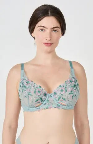 ETAM Allure Classique Embroidered Underwire Bra