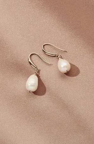 OLIVE & PIPER Prado Pearl Drop Earrings