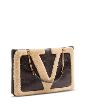 Valentino Garavani Viva Superstar Medium Shearling Shopping Shoulder Bag - Mud