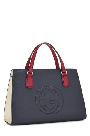 Gucci Grained Leather Soho Handbag