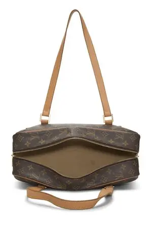 LOUIS VUITTON Monogram Cite
