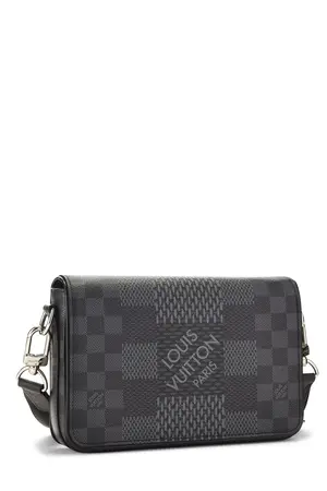 LOUIS VUITTON Damier Graphite 3d Studio Messenger