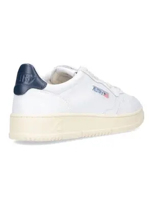AUTRY Medalist Low Top Sneakers - White