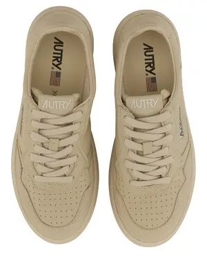 AUTRY Medalist Low Top Sneakers