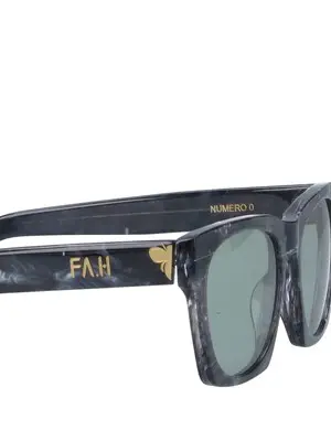 FACE.HIDE Numero 0 Sunglasses - Gray