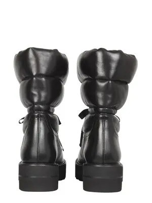 STUART WEITZMAN Tyler Boots
