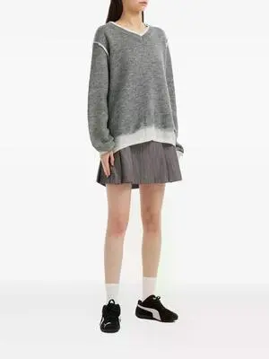 TOUT A COUP V-neck Raw-cut Sweater