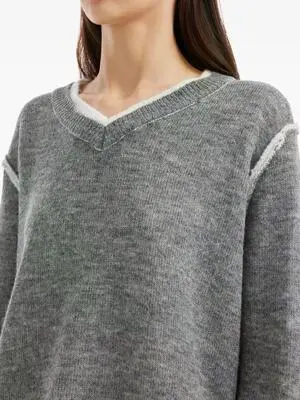 TOUT A COUP V-neck Raw-cut Sweater
