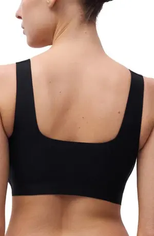 Chantelle Softstretch Power Scoop Neck Bralette - Black