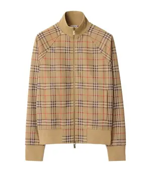 Burberry Heritage Clothes