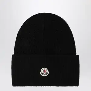 Moncler Wool Beanie With Logo Patch - Black