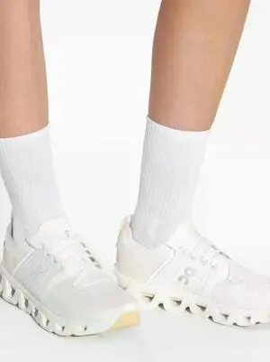 On Cloudswift 4 Perforated Sneakers