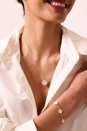 ELECTRIC PICKS Icon White Clover Bracelet