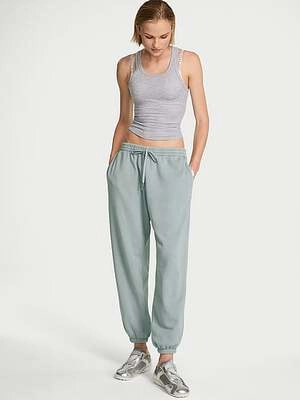 Victoria's Secret Angel Essentials Iconic Fleece Relaxed Jogger Sweatpant - Grey