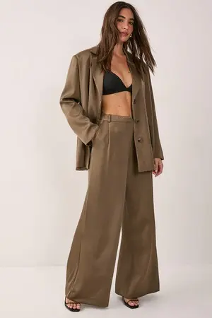 Nasty Gal Satin Pleated Oversized Blazer - Olive