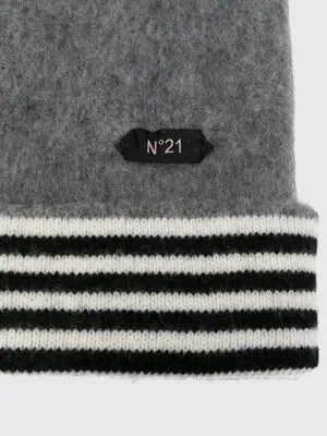 N° 21 Hat