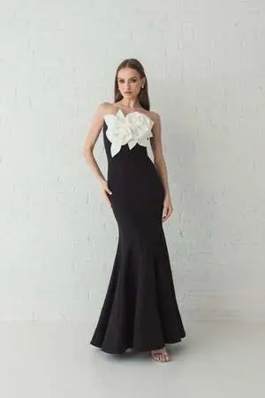 Mac Duggal Strapless Crepe Mermaid Gown With 3d Flowers - Black