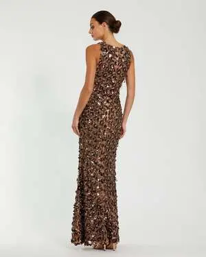 MAC DUGGAL COLLECTION Sequin Embellished Sleeveless Gown With Beaded Fringe