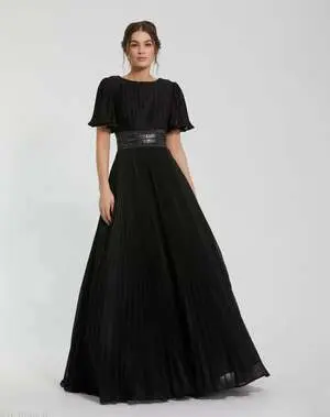 Mac Duggal Pleated Shimmering Ball Gown With Flutter Sleeves - Black