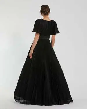 Mac Duggal Pleated Shimmering Ball Gown With Flutter Sleeves - Black