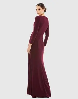 Mac Duggal Long Sleeve Evening Gown With Appliqué Detail - Red