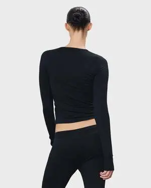 Eterne Fitted Crewneck Long Sleeve Top - Black
