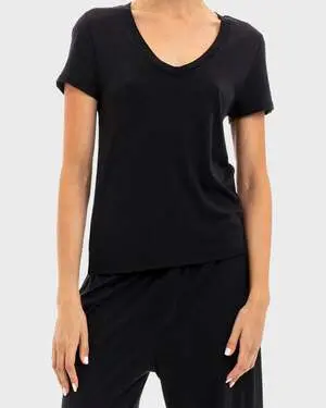 Eterne V-neck T-shirt - Black