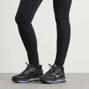 Nike Pegasus Premium Sneaker - Black/silver