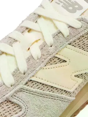 NEW BALANCE 471 Panelled Sneakers