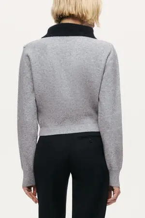 NOCTURNE Contrast Collar Keyhole Knit Sweater