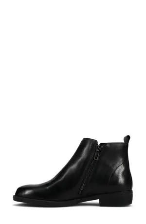 Vaneli Risy Bootie - Black