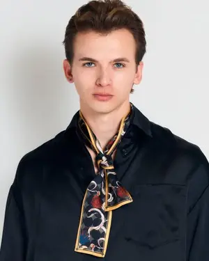 LOST PATTERN Dream Hunter" Silk Skinny Scarf - Black