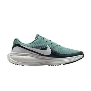 Nike Revolution Sneakers