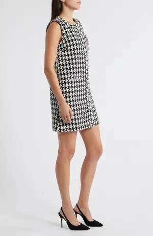 ZOE AND CLAIRE Houndstooth Check Shift Mini Dress