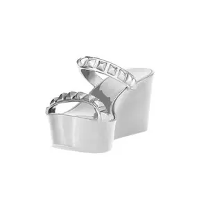 Carmen Sol Tonino Mid Wedge Pump - Silver