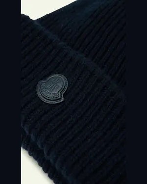 Moncler Cashmere Ribbed Beanie With Leather Logo - Gray