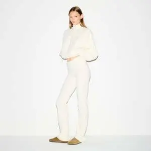 SKIMS Outdoor Fleece Half Zip Pullover - Ecru