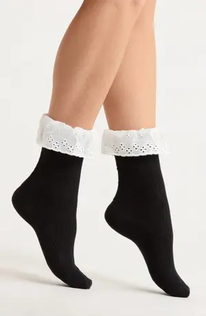 CASA CLARA Tabitha Ruffle Ankle Socks - Black