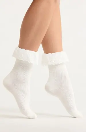 CASA CLARA Tabitha Ruffle Ankle Socks - Cream