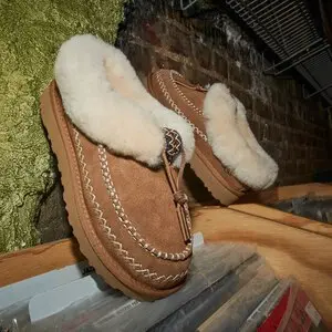 UGG Tasman Alpine Slipper