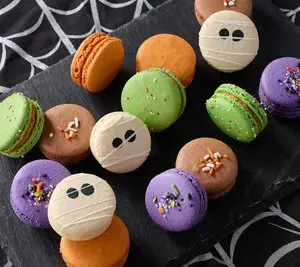 SAVOR PATISSERIE 15pc Seasonal French Macarons In 3 Boxes - One-color