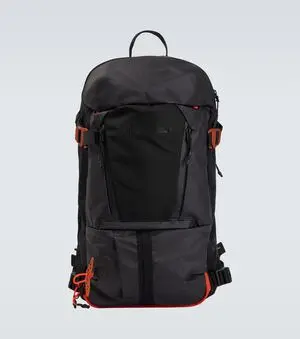 PEAK PERFORMANCE Vertical Technical Backpack - Black