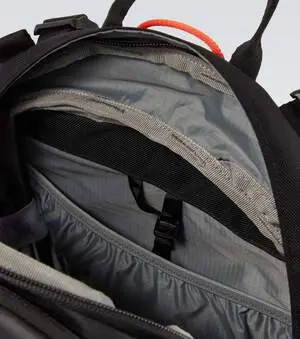 PEAK PERFORMANCE Vertical Technical Backpack