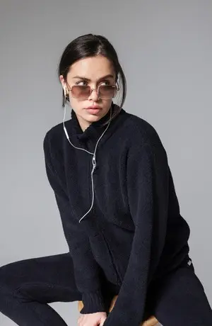 SUNDAY CITIZEN Snug Lite Zip-up Sweatshirt