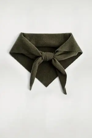 Cos Cashmere Triangle Scarf Green
